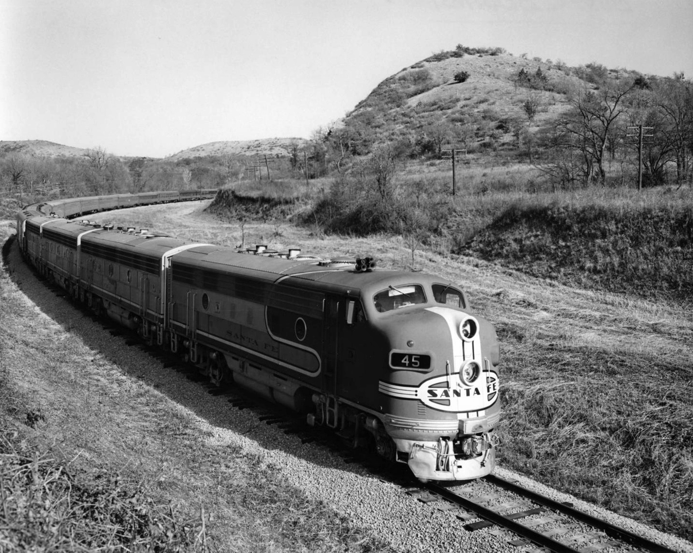 ATSF 326 with Train 116, the Dallas section of the Texas Chief, departing Dallas, Texas Union ...
