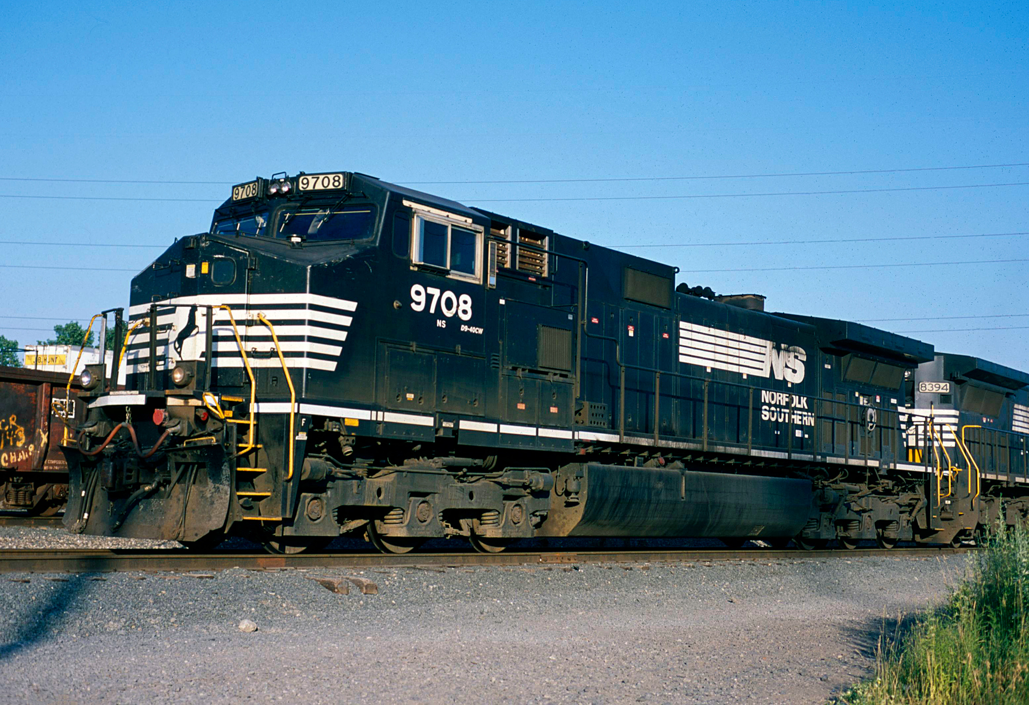 GE "C40-9" and "C40-9W" Locomotives