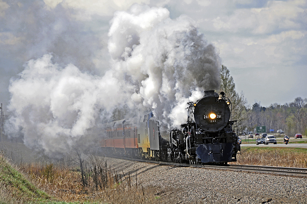 Milwaukee Road 4-8-4 #261: Schedule, Whistle, Pictures