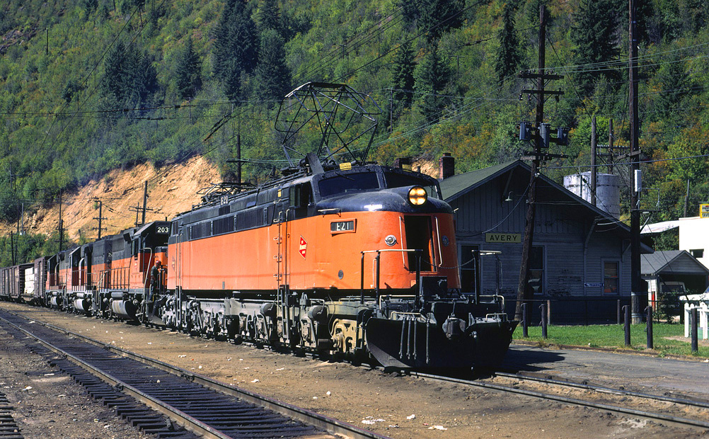 Milwaukee Road (Railroad): Map, Electrification, History