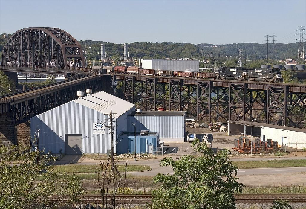 GE "B32-8" Locomotives: Data, History, Photos & More