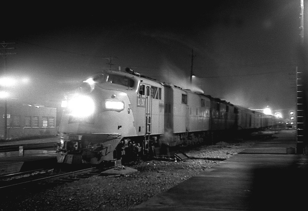 L&N's "Flamingo" (Train): Schedule, Consist, Timetable