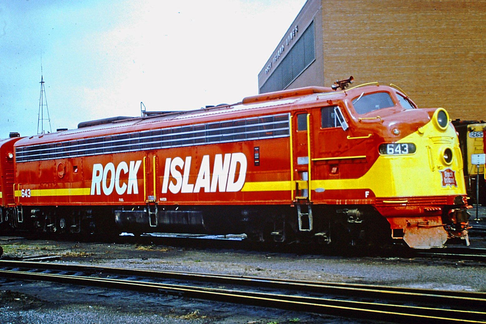 Cab Units (Locomotives): Types, History, And Photos