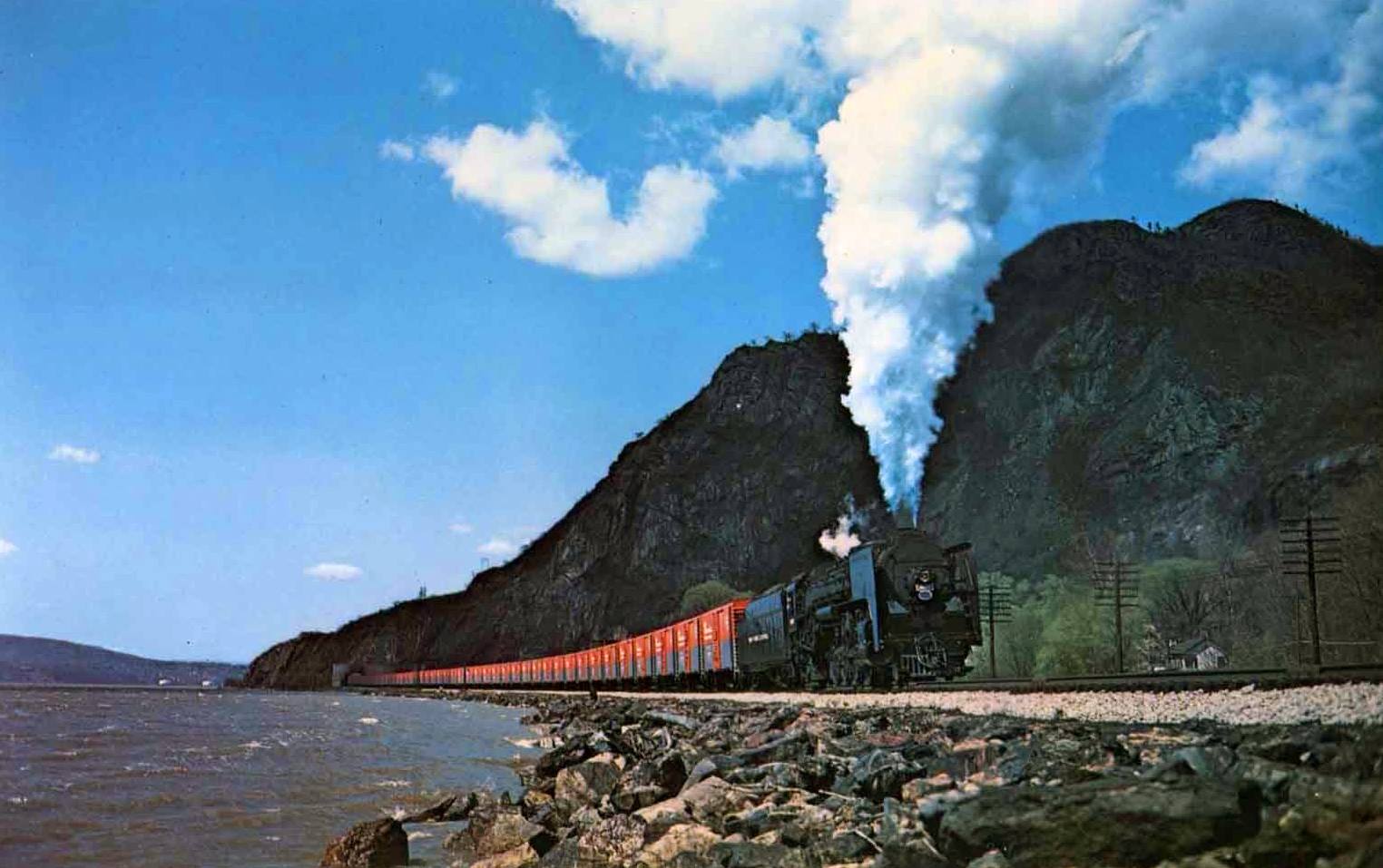 4-8-2 "Mountain" Steam Locomotives: Images, Information