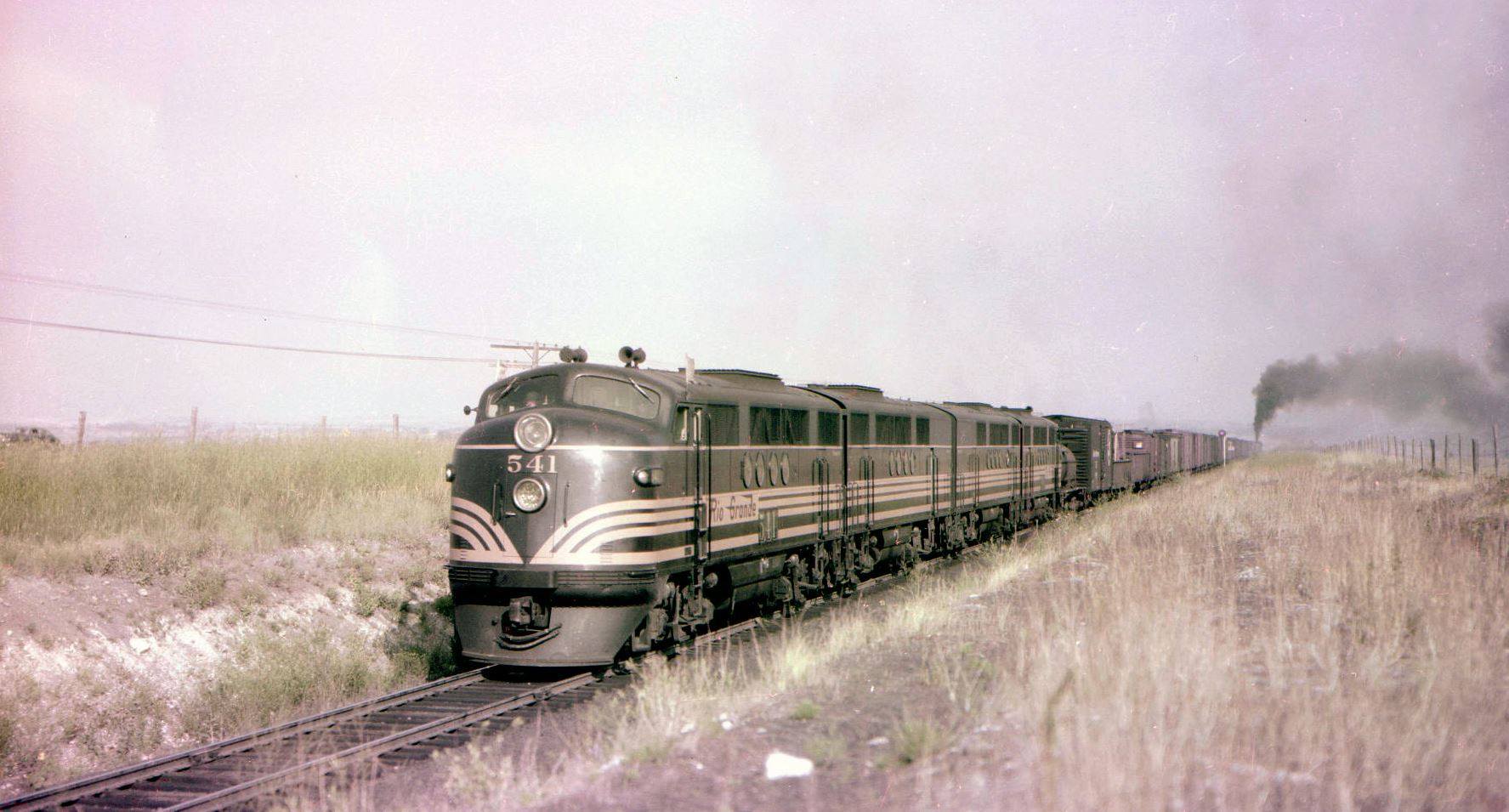 Rio Grande Railroad: Map, Logo, History, Roster, Timetables