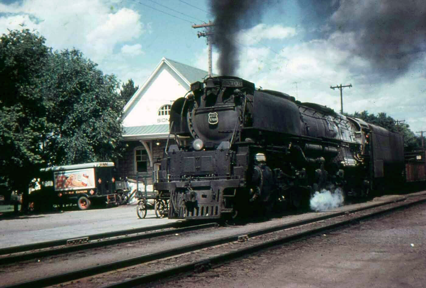 Railway Express Agency (REA)