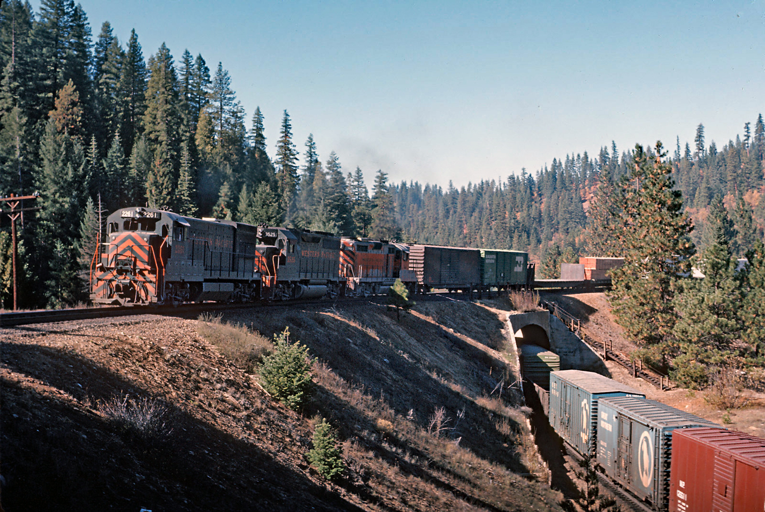 Western Pacific Railroad: Map, Photos, Roster, Timetables