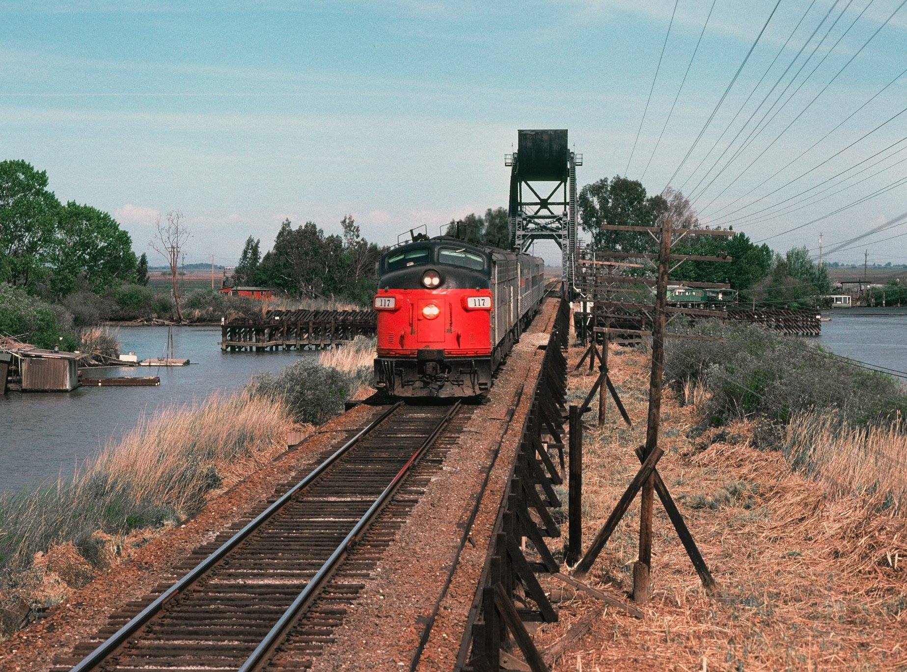 "San Joaquin Daylight" (Train): Consist, Schedule, Photos