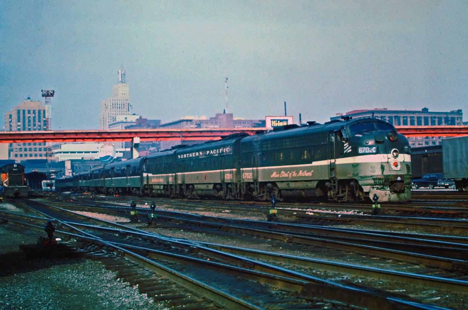 Northern Pacific Railway: Pictures, History, Significance, Map