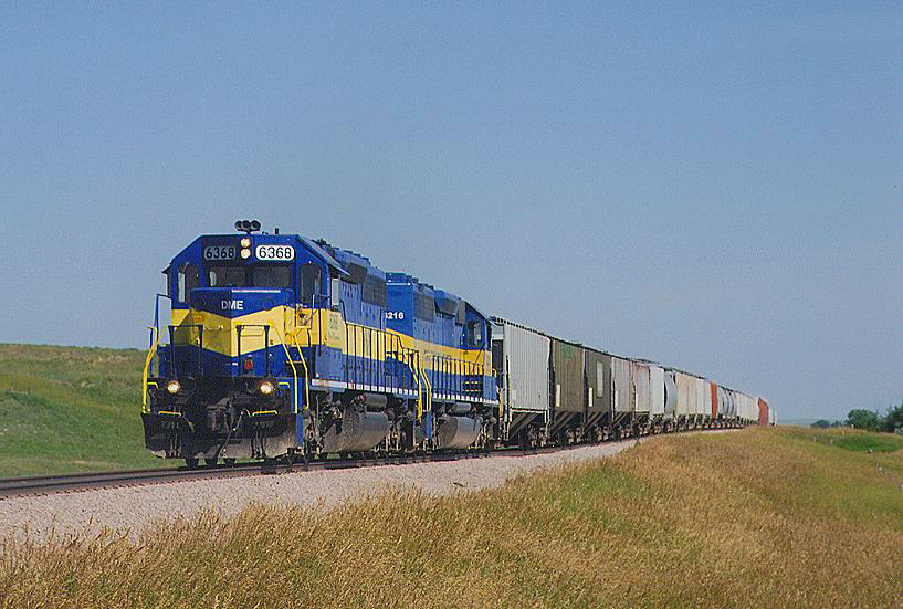 Dakota, Minnesota & Eastern Railroad: Roster, Photos