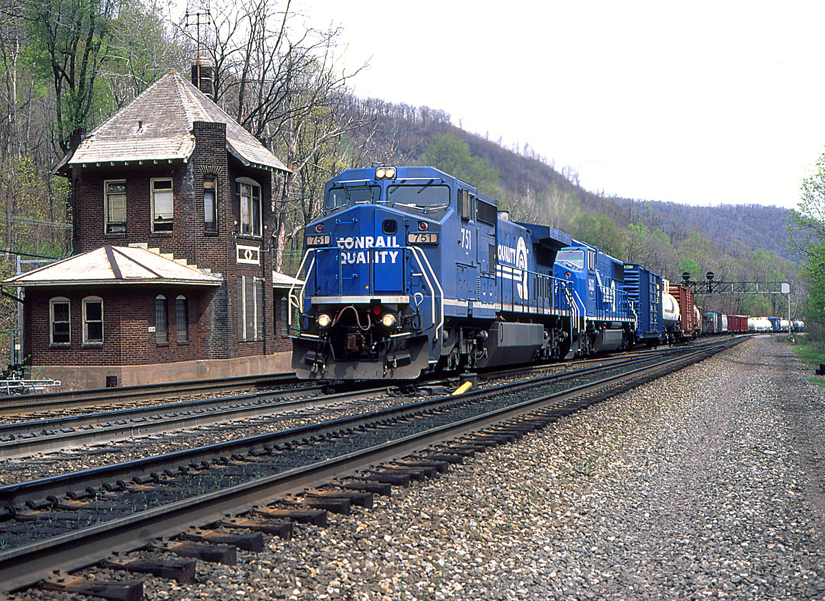 GE "C40-8/W" Locomotives: Data, History, Photos & More