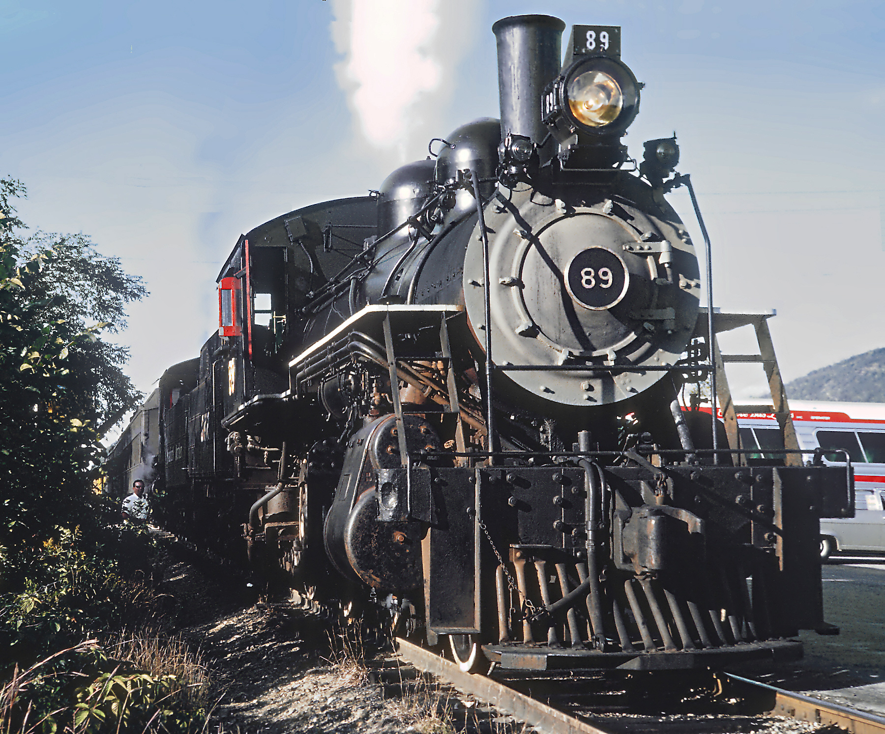 2-6-0 "Mogul" Steam Locomotives: Information, Images