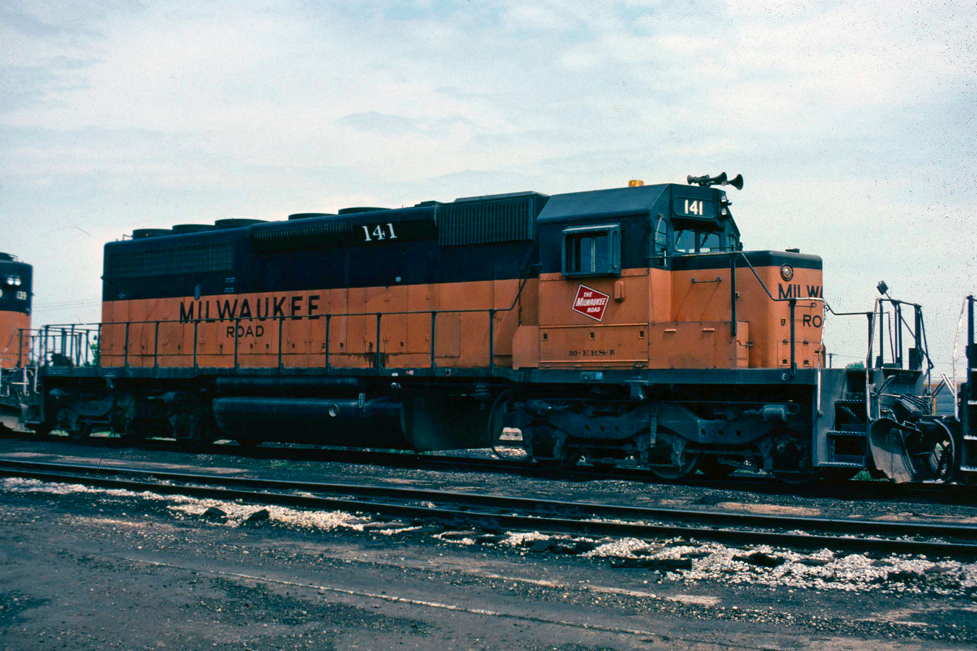 EMD "SD40/-2" Locomotives: Data, History, Photos