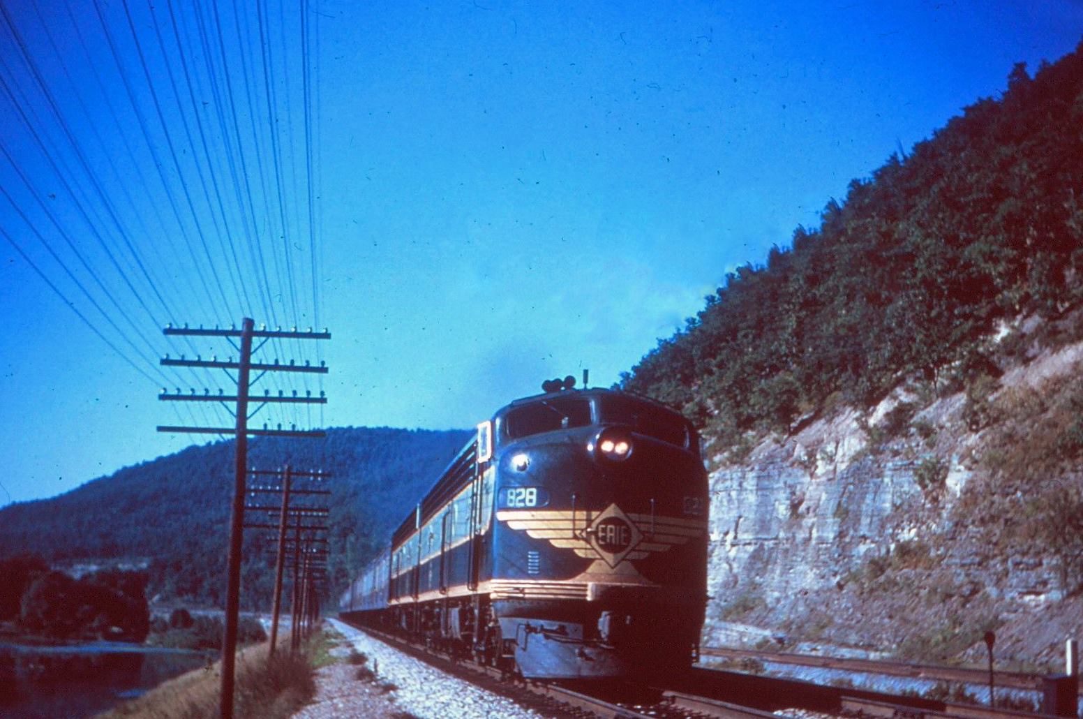 Erie Railroad: Map, Steam Locomotives, Logo, Photos