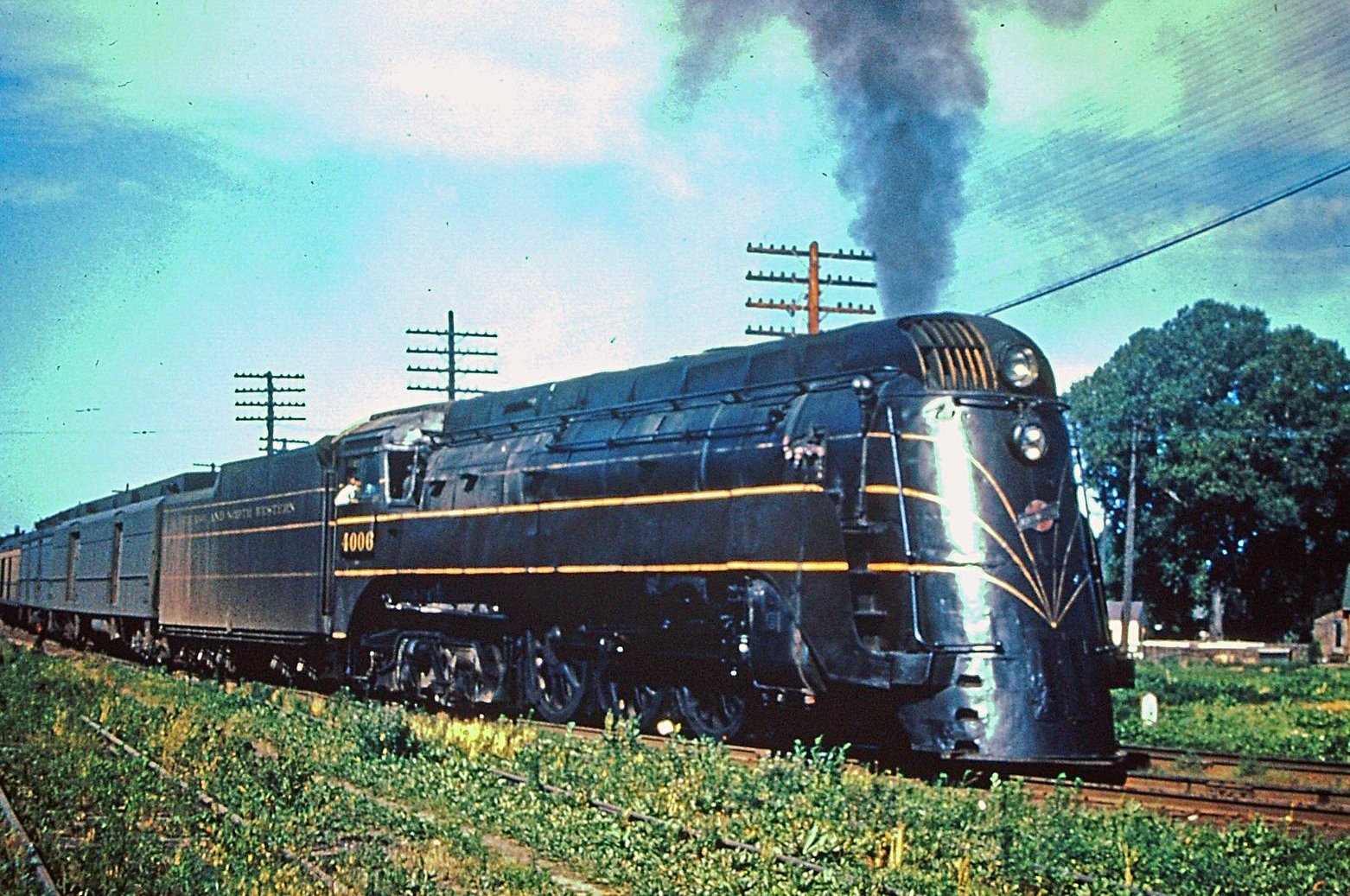 Chicago & North Western Railroad: Map, Logo, Photos, Roster