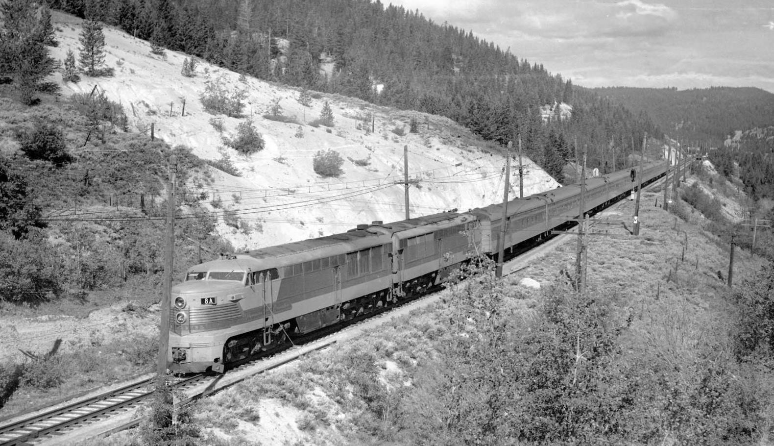 Milwaukee Road's "Pipestone Pass" (MT): Map, Tunnel, History