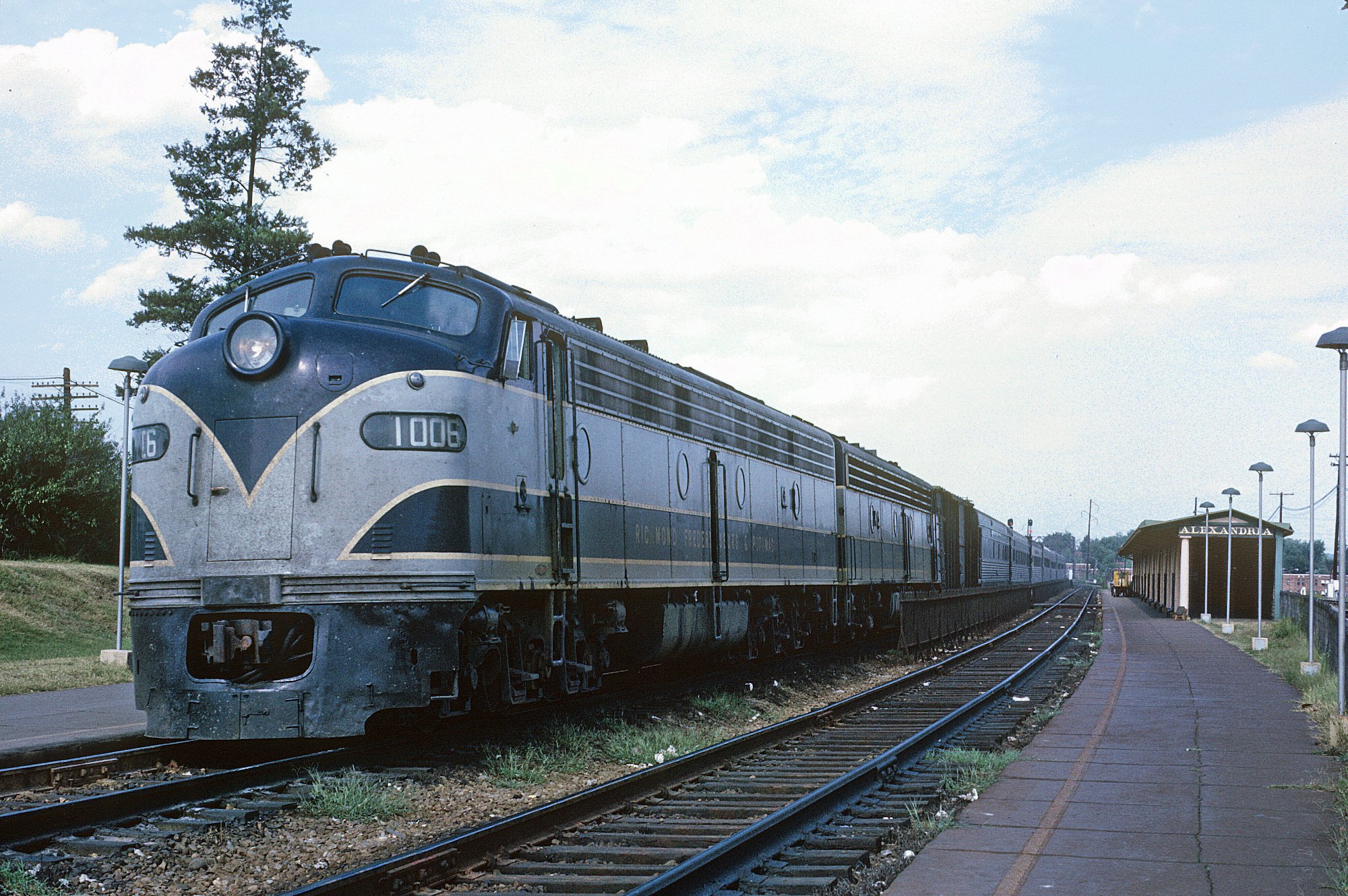 SAL's "Silver Star" (Train): Timetable, Schedule, Consist