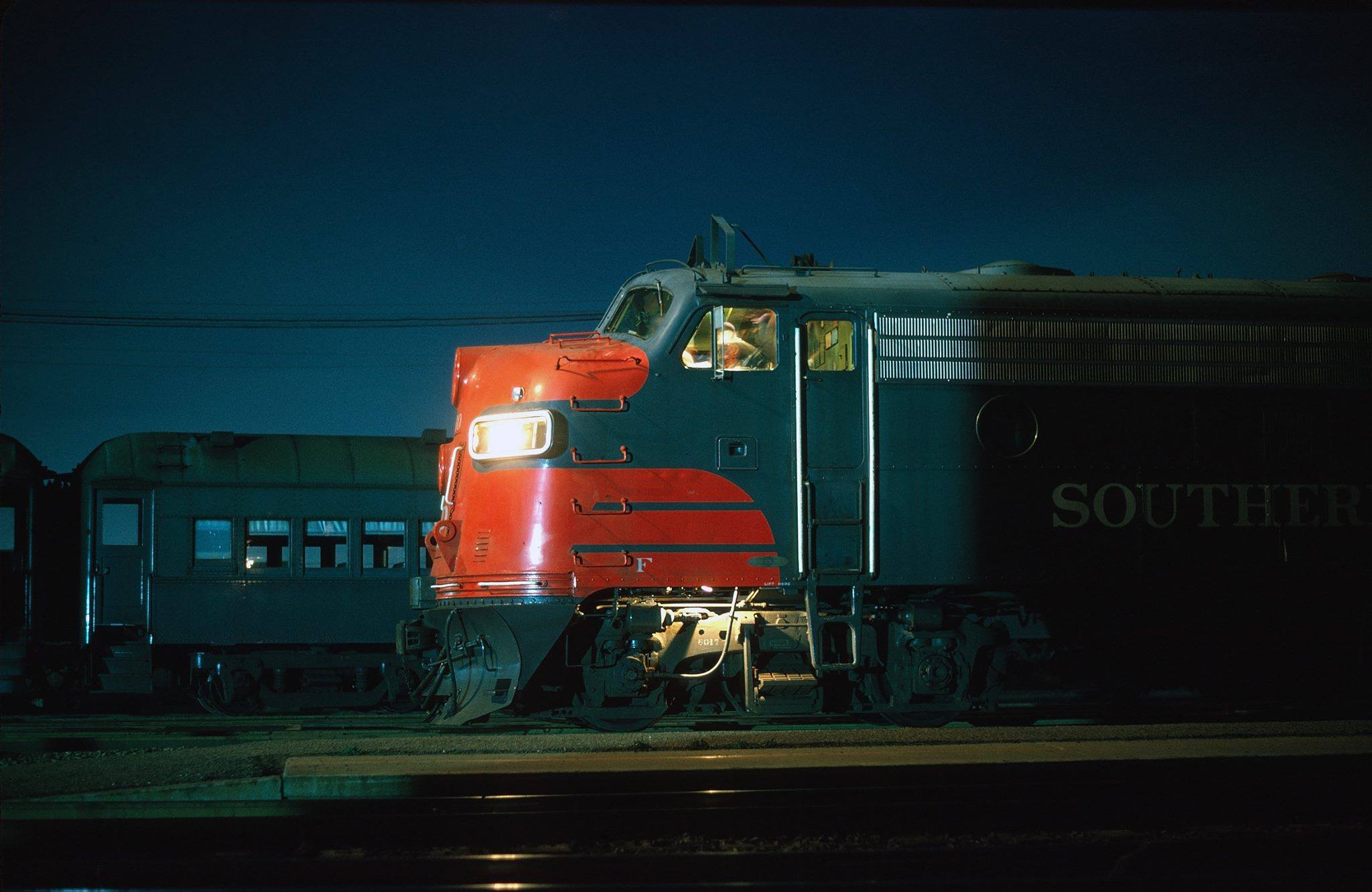 Railroad History Books (USA): Reviews & Information