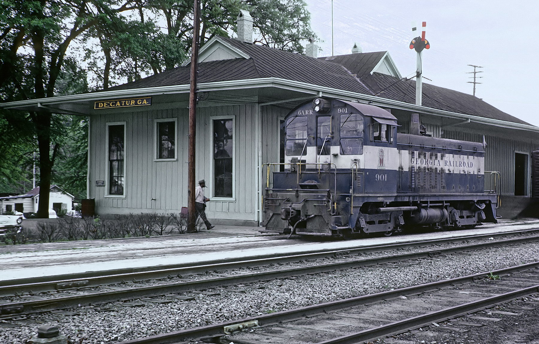 EMD "SW7" Locomotives: Specifications, Photos, Roster