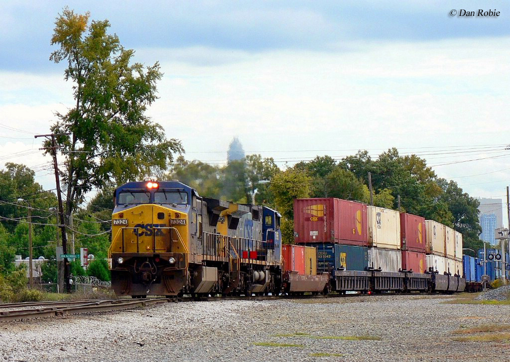 Well Car/Double-Stack Car