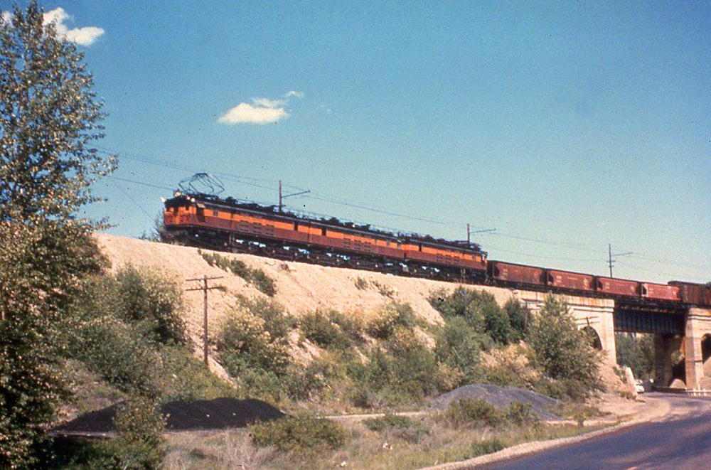 Milwaukee Road Boxcab Electric Locomotives: Photos/History