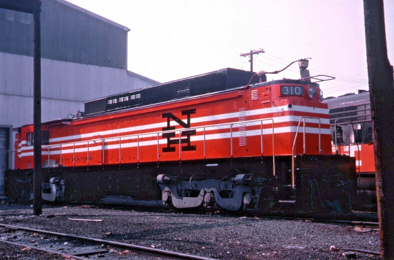 Virginan/GE "EL-C" Locomotives (E-33): Photos, History