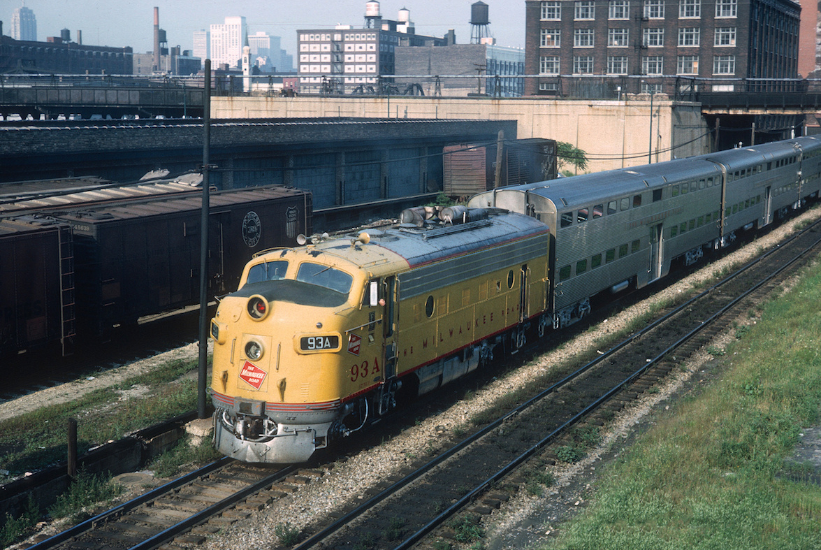 EMD "F9" Locomotives: Specifications, Photos, Roster