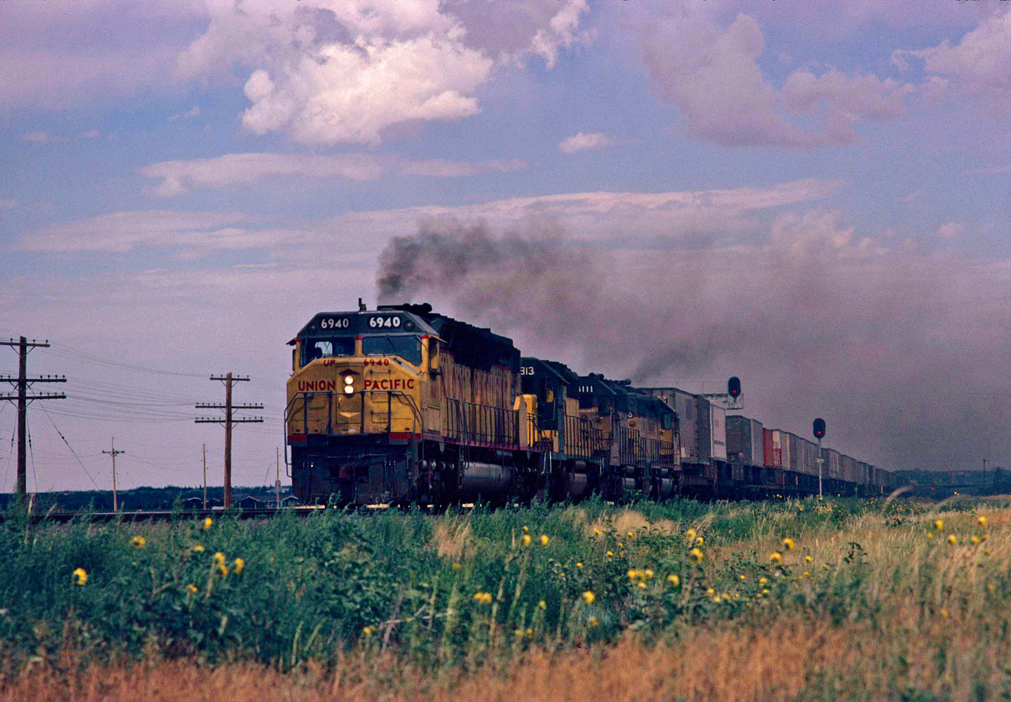 EMD "DDA40X" Locomotives: Data, Photos, History & More
