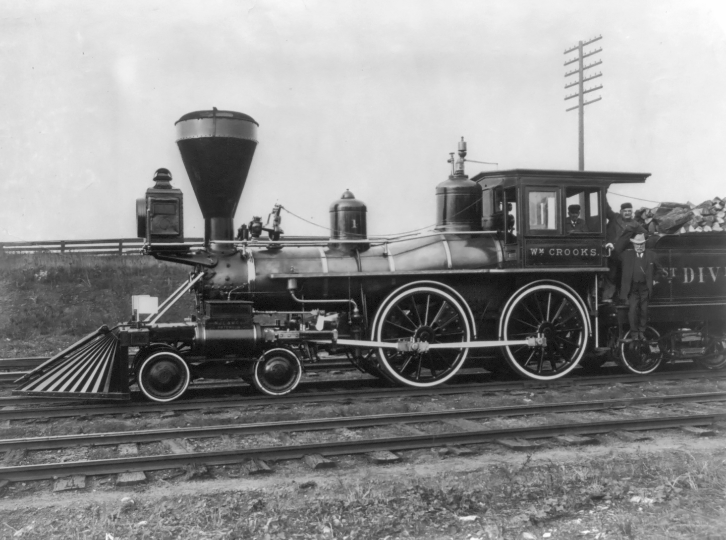 Railroad Cowcatcher: Purpose, History, Photos