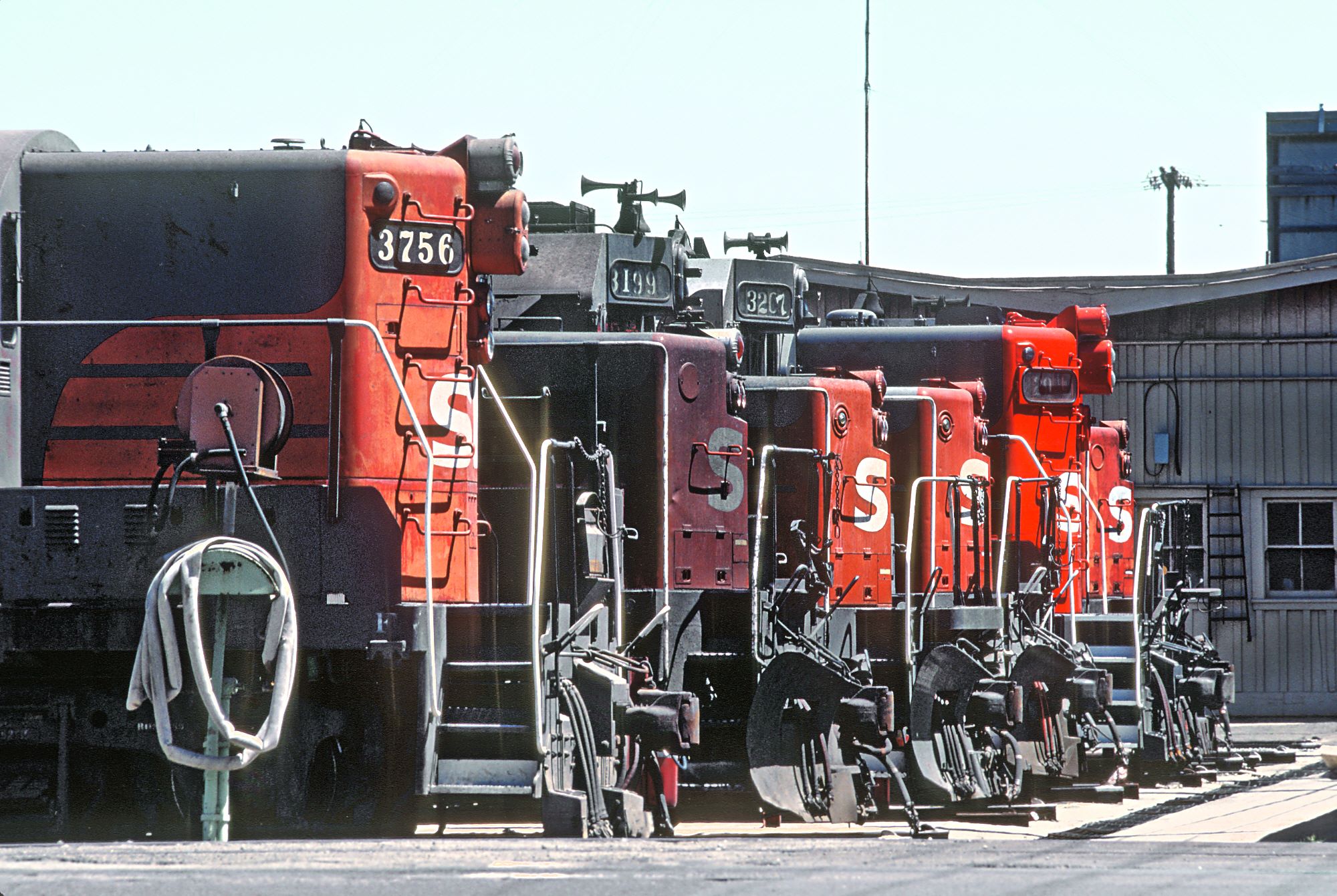 Locomotives (Trains): Definition, Invention, Railroads