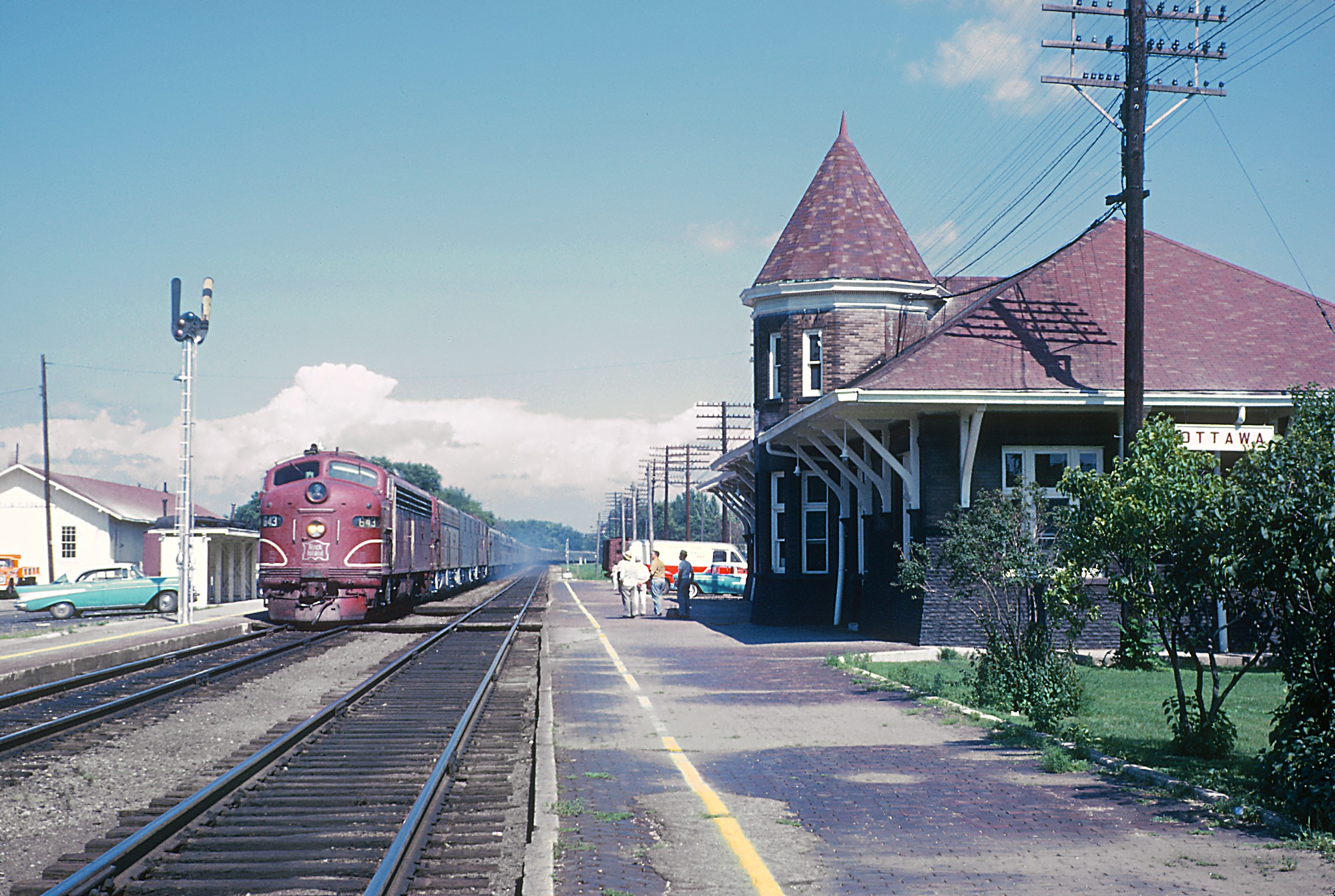 Fallen Flag Railroads: Photos, Logos, And Histories