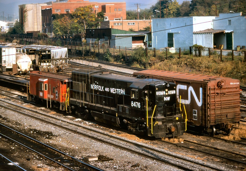 GE "U30B" Locomotives: Data, History, Photos & More