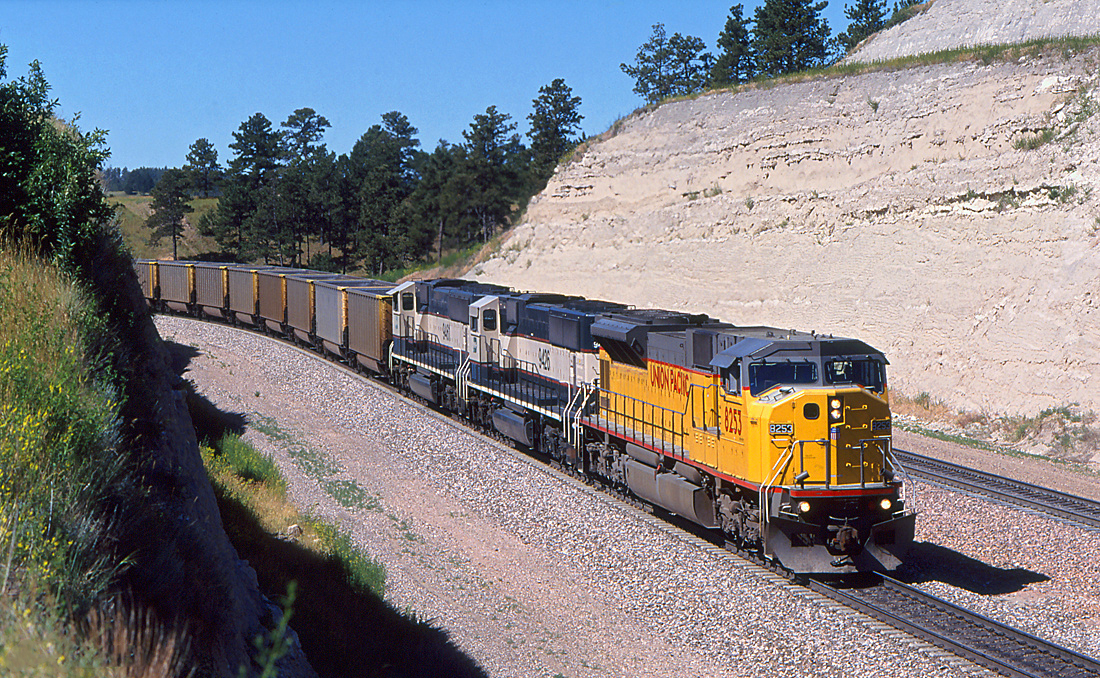 EMD "SD90MAC" Locomotives: Data, History, Photos & More
