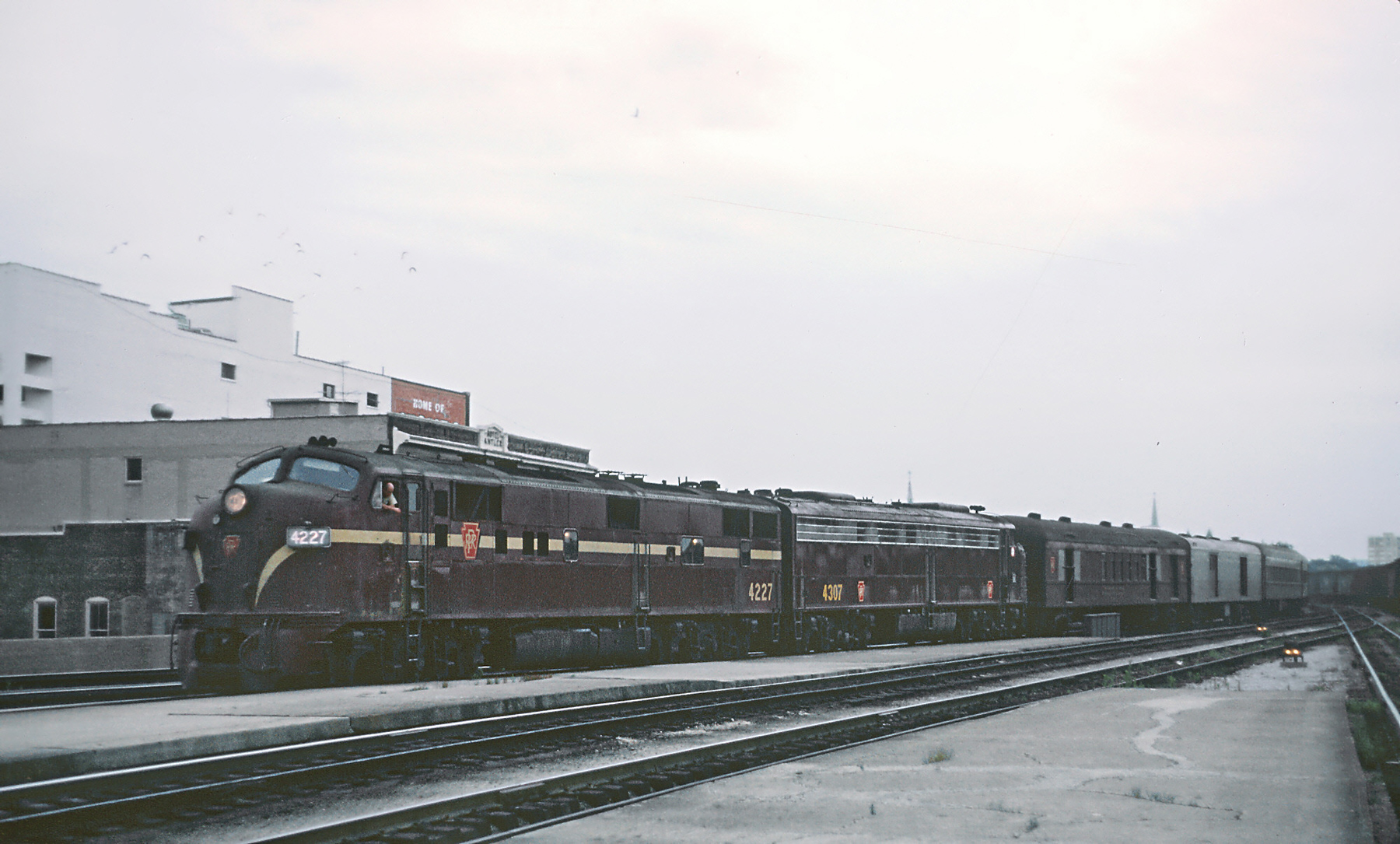 PRR's "Fleet of Modernism": Passenger Trains, Streamliners