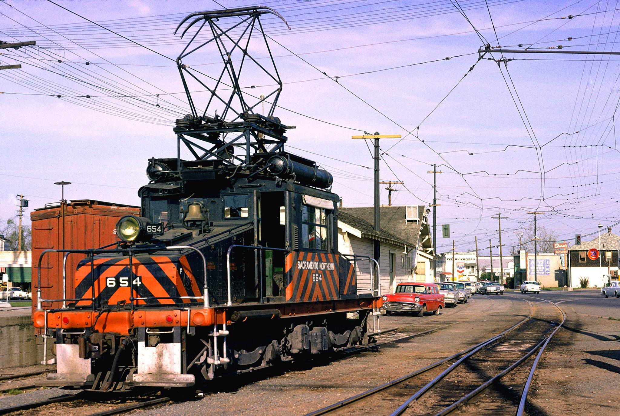 Interurbans And Trolleys (Trains): History/Photos