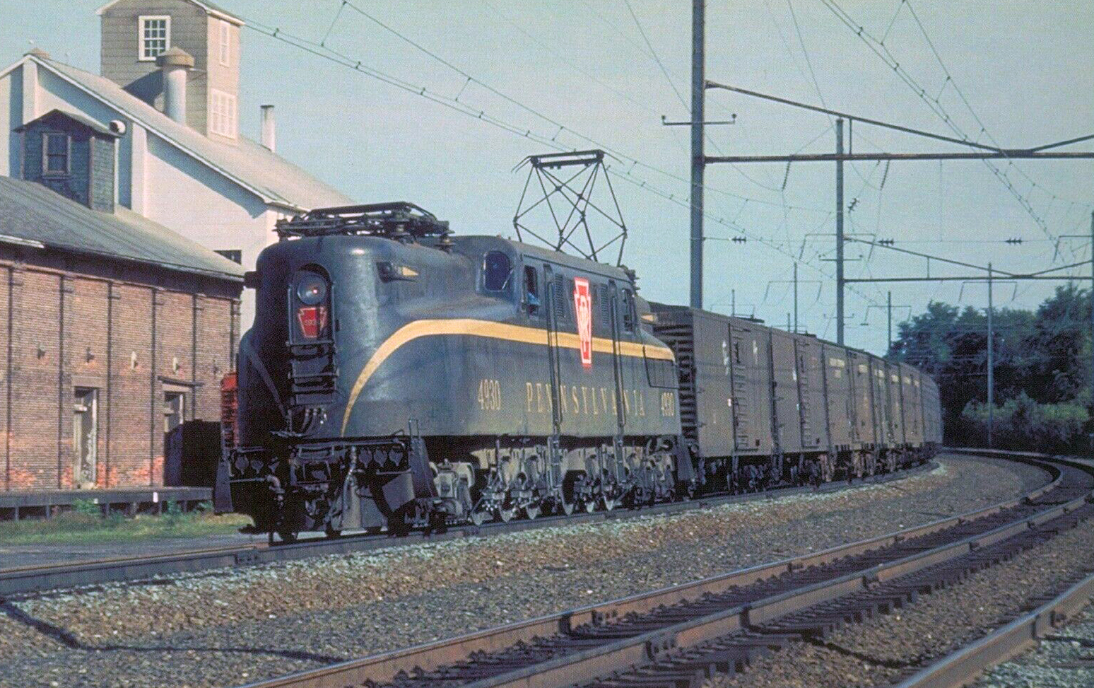 PRR "GG-1" Locomotives: Roster, Crash, Paint Schemes, 4876