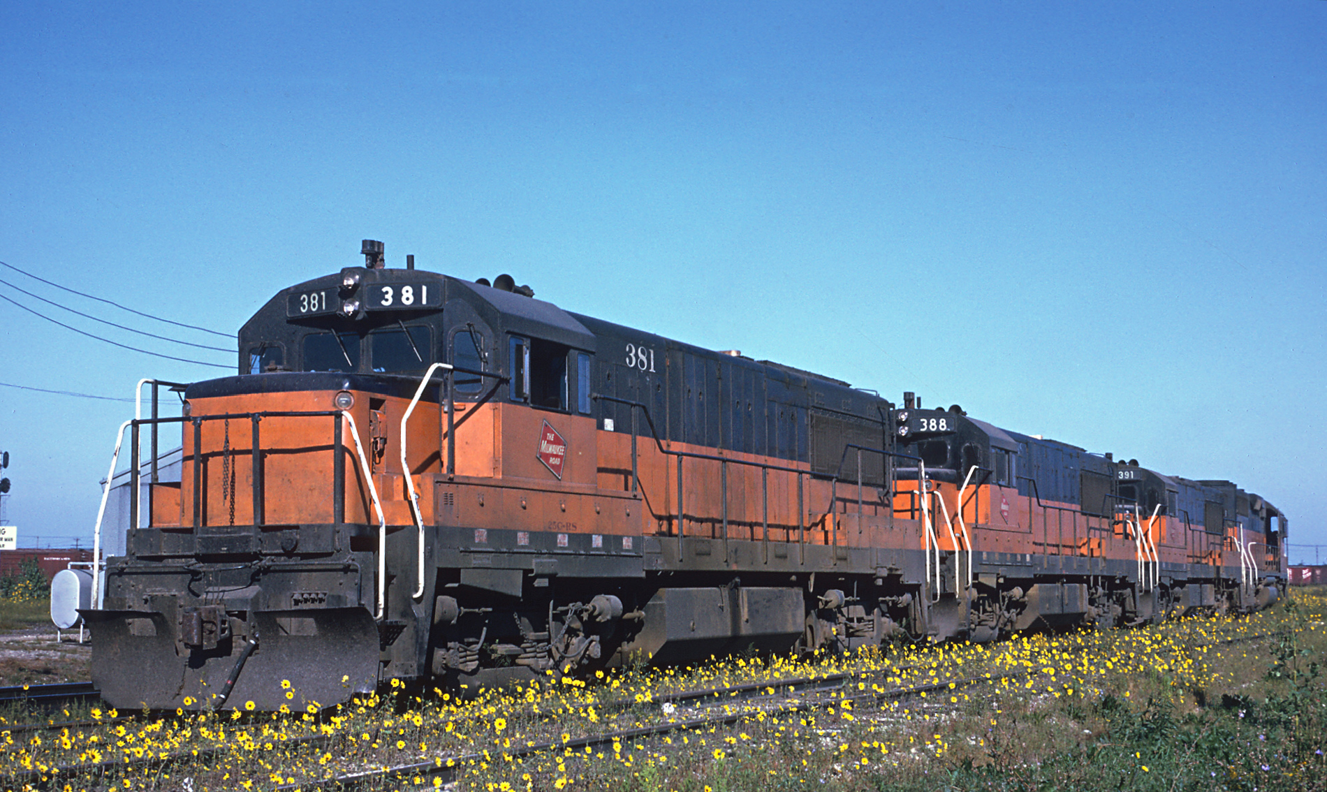GE "U25B" Locomotives: Data, History, Photos & More