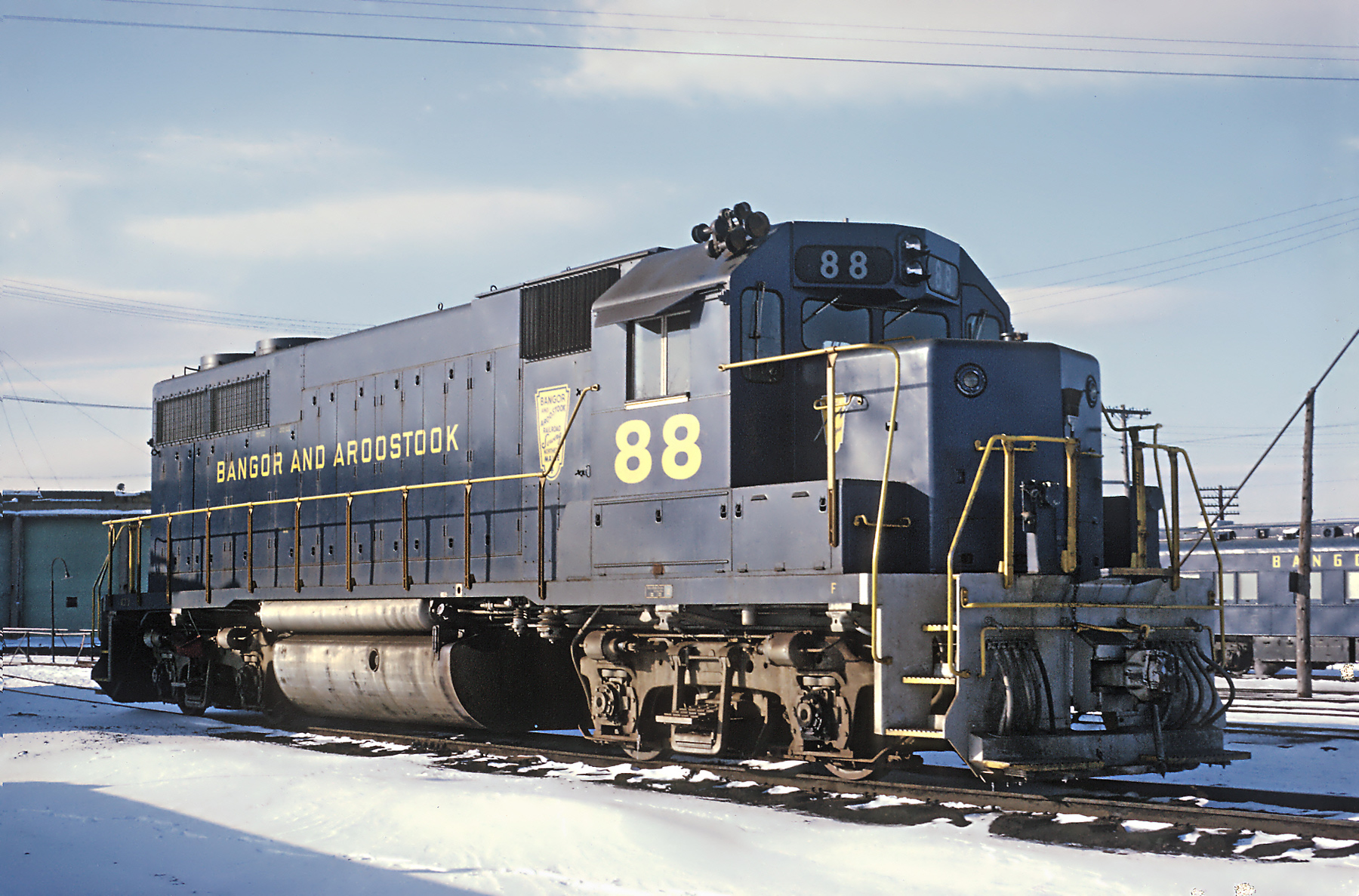 EMD "645" Engine: Specifications, History, Photos