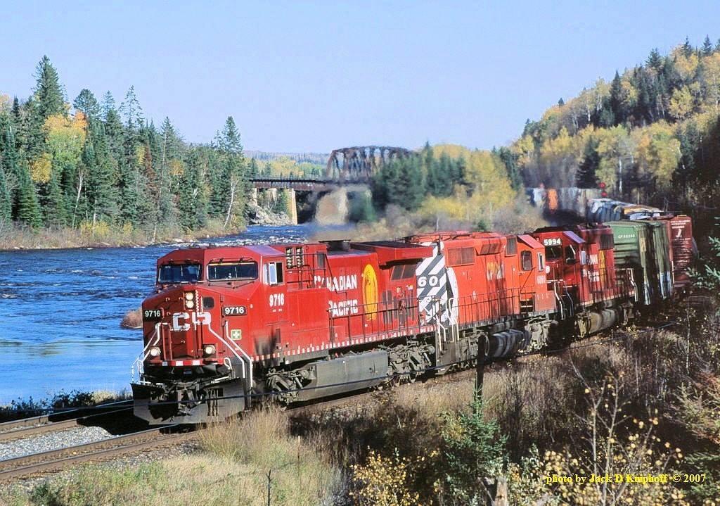 Canadian Pacific Railway: Map, History, Logo & Pictures