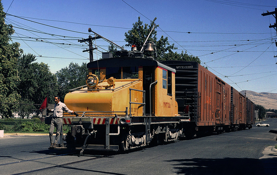 Interurbans And Trolleys (Trains): History/Photos